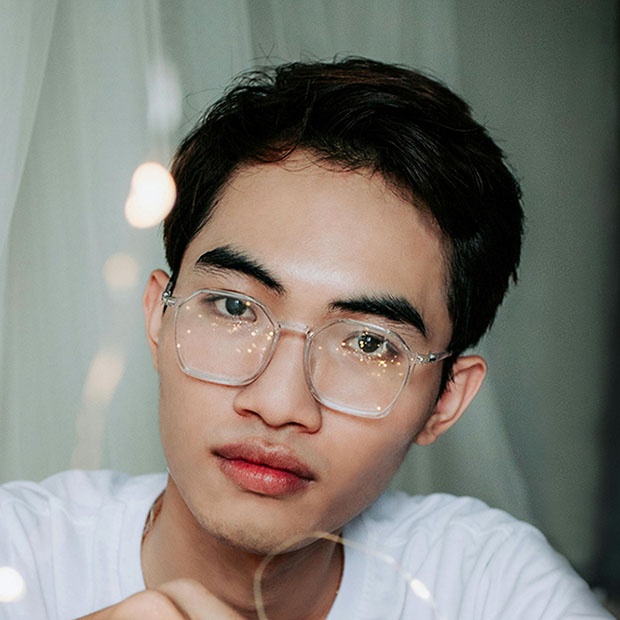 How Well Do Your Glasses Flatter Your Face? – Downers Grove IL ...